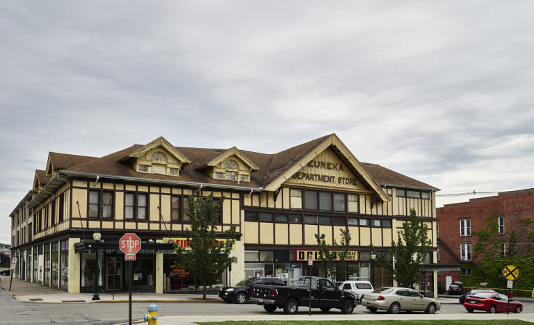 Window Shopping at 5 of Pennsylvania’s Historic Department Stores ...